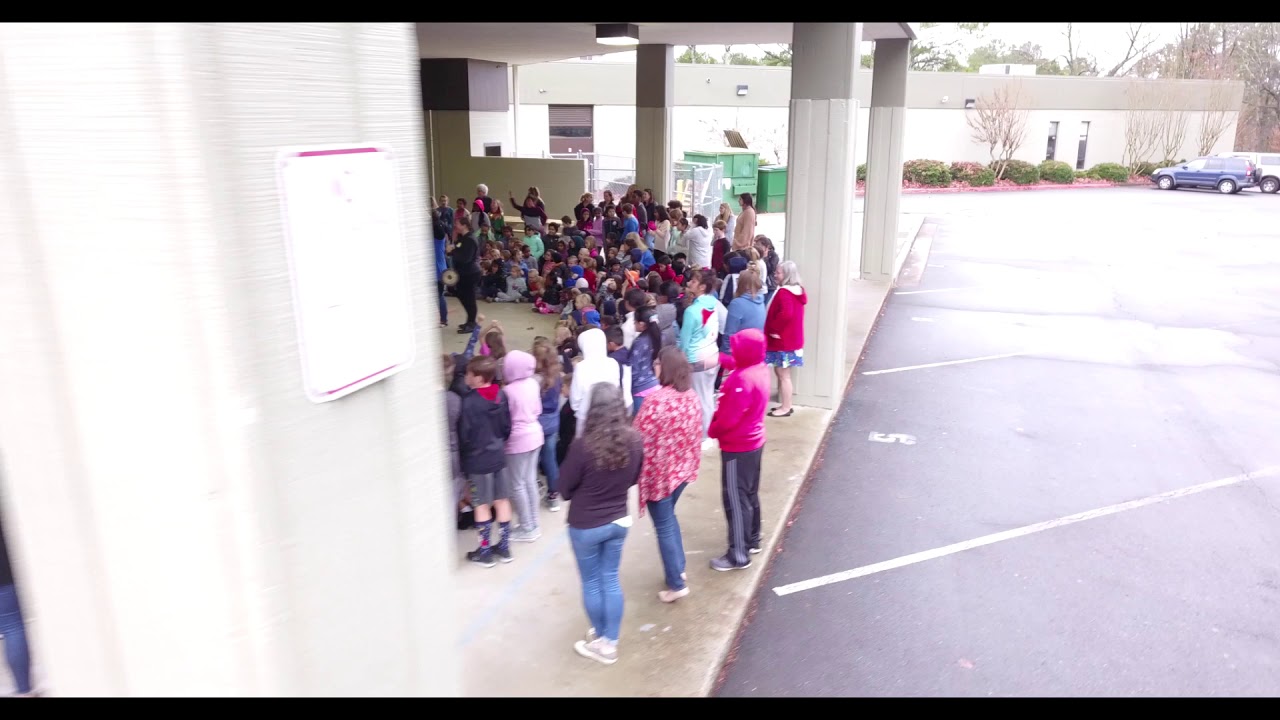 Sumo Wrestling Rocky Mount Elementary School - YouTube