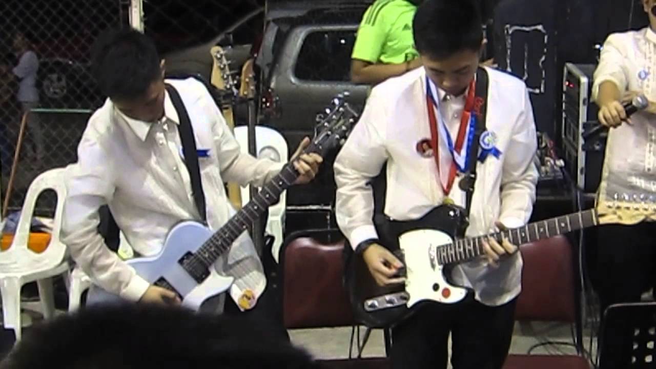 The Snap - Champagne Supernova - Farewell performance as high school ...