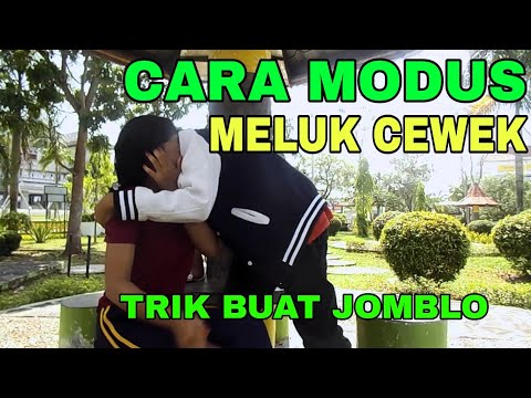 cium dan peluk sama cewek cantik wkwkw jomblo baper! #modus
