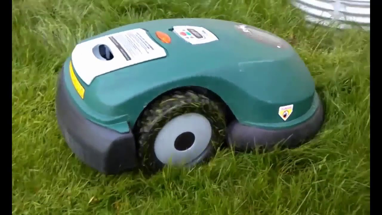 Friendly Robotics Robomow First spin! - YouTube