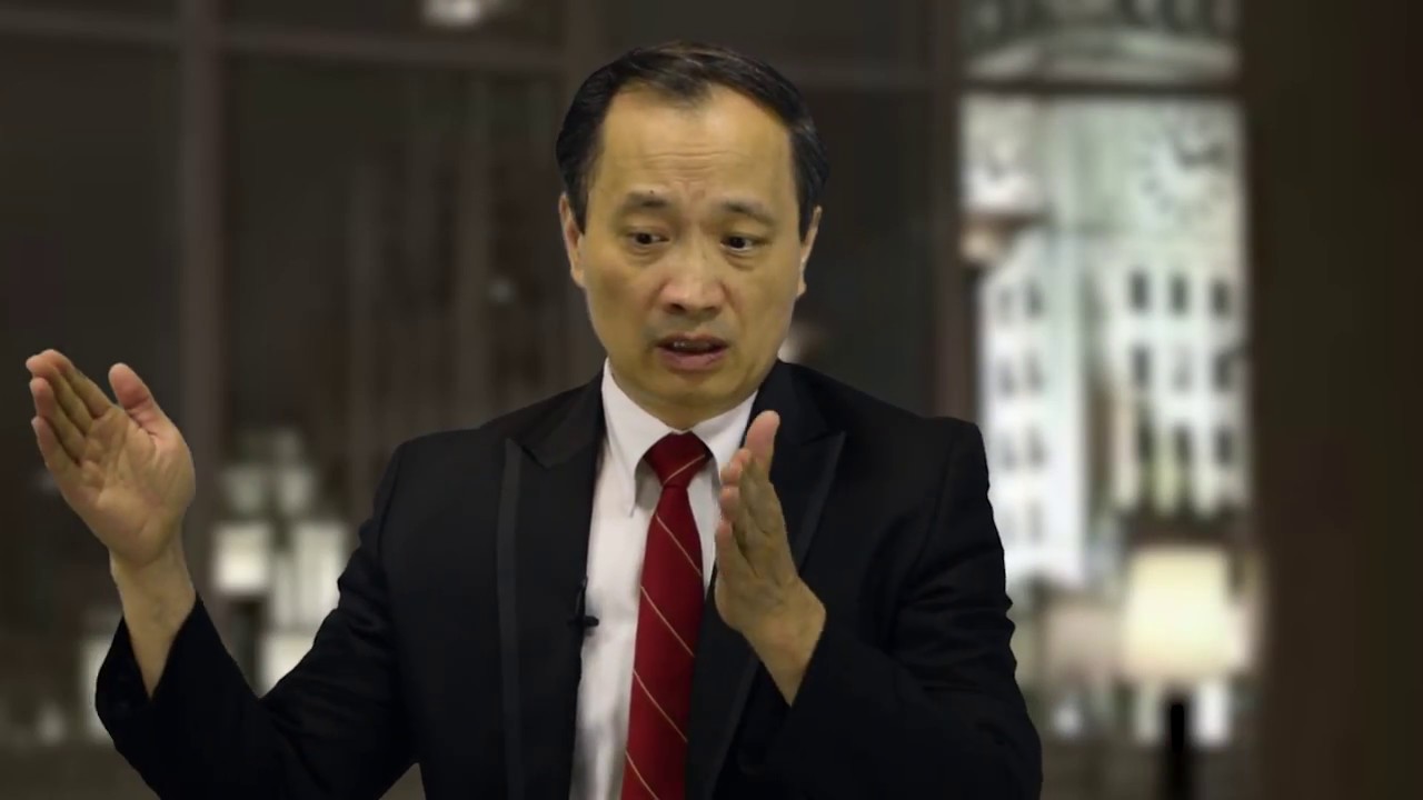 Dr. Ming Wang on Presbyopia - YouTube