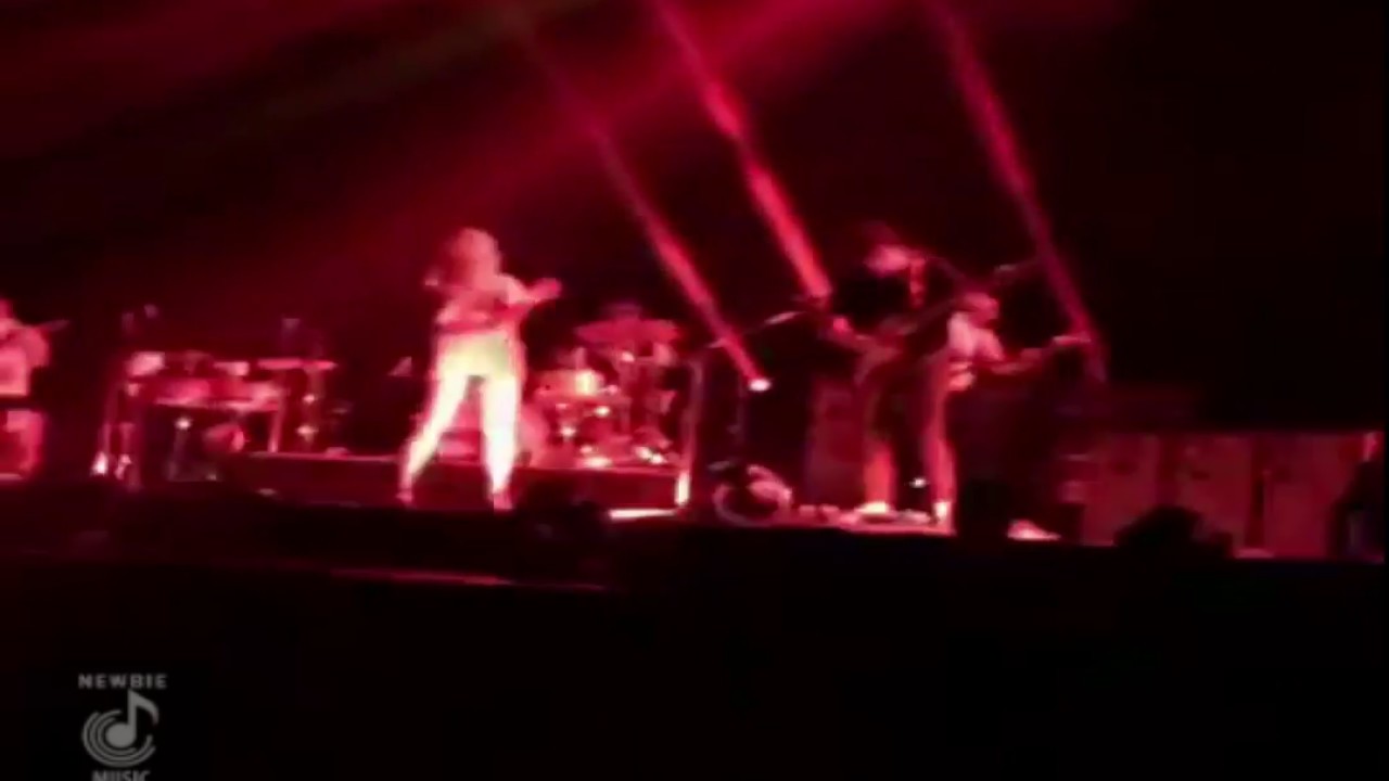 Paramore @ Tokyo, Japan ️(08 19 18) - YouTube