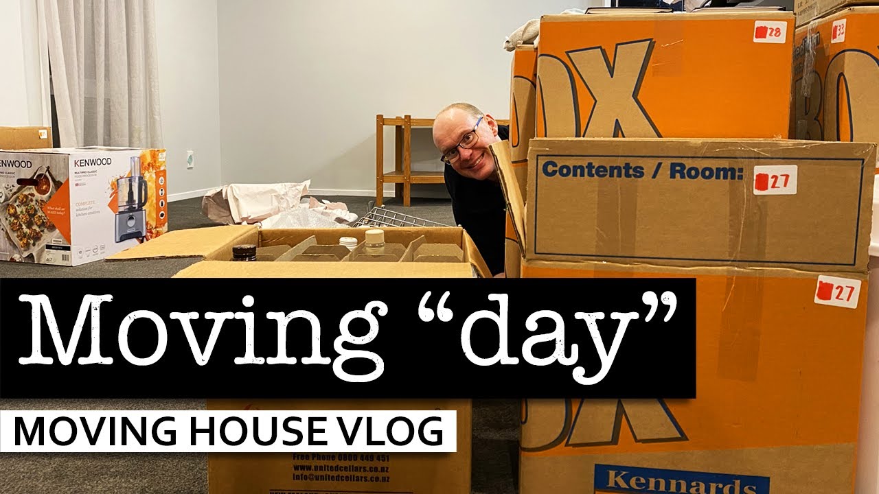 MOVING DAY 💜 Well...moving night | Moving house vlog | Moving in New ...