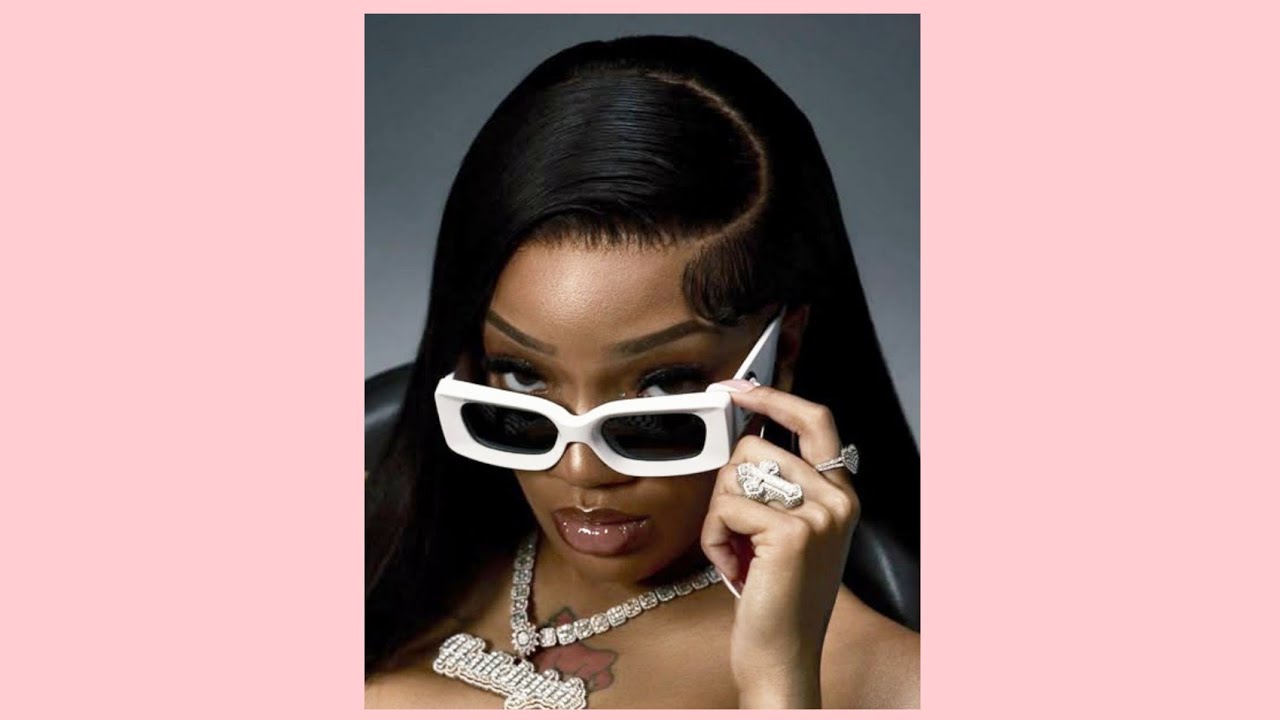 Latto x Monaleo Type Beat - 'FRIDAY' | Female Rap Beats 2025 - YouTube