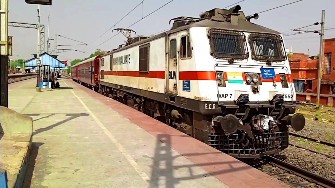 Beautiful Trains video Dildarnagar Junction || Track Sounds | Indian ...