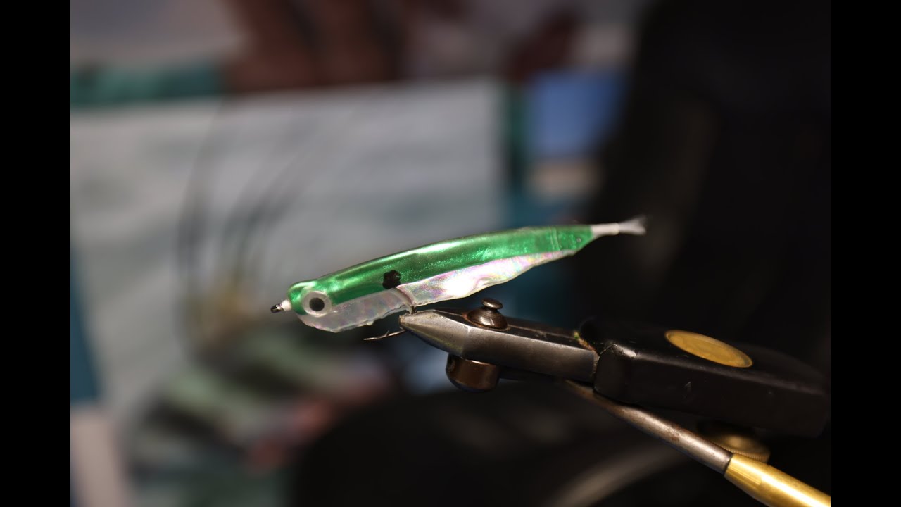 How to Tie the Blue Water Gummy Minnow - YouTube