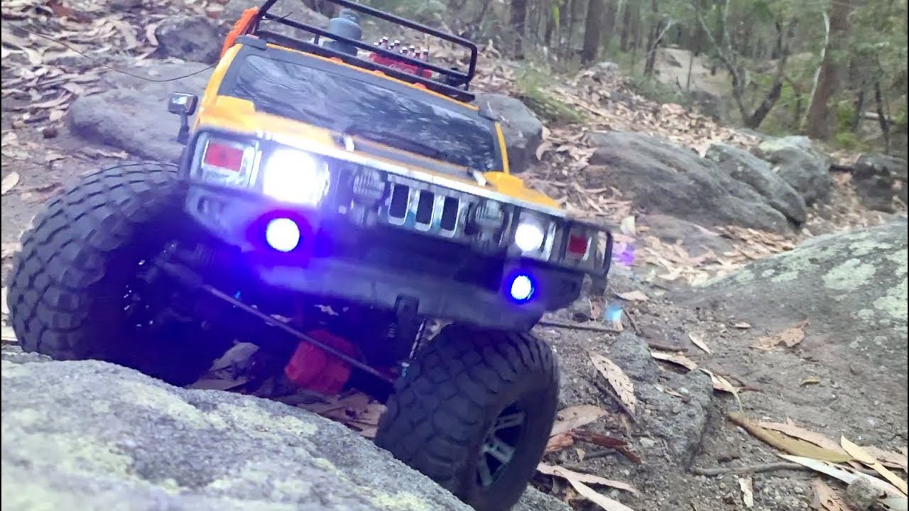 Axial SCX10 ii Hummer H2 Rc Rock Crawler | Weekdays run #23 ...