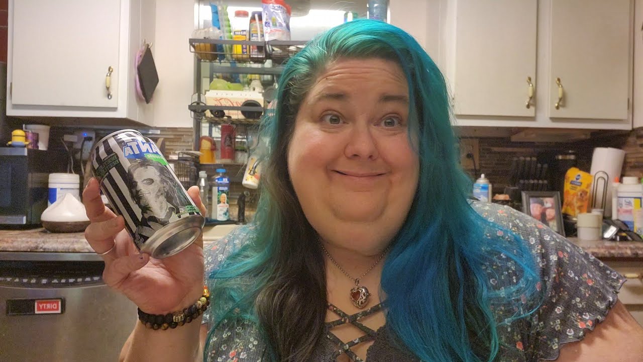 Fatty Approved? Fanta Beetlejuice haunted Apple flavor taste test and ...