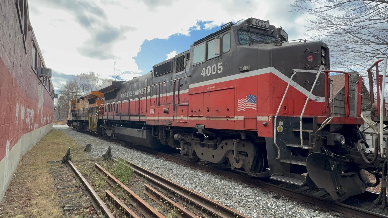 Gardner Switcher Returns to Worcester After Picking Up Loads From BERX ...