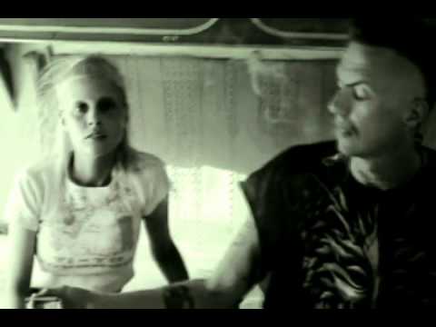 Die Antwoord - $o$ [music video] - YouTube