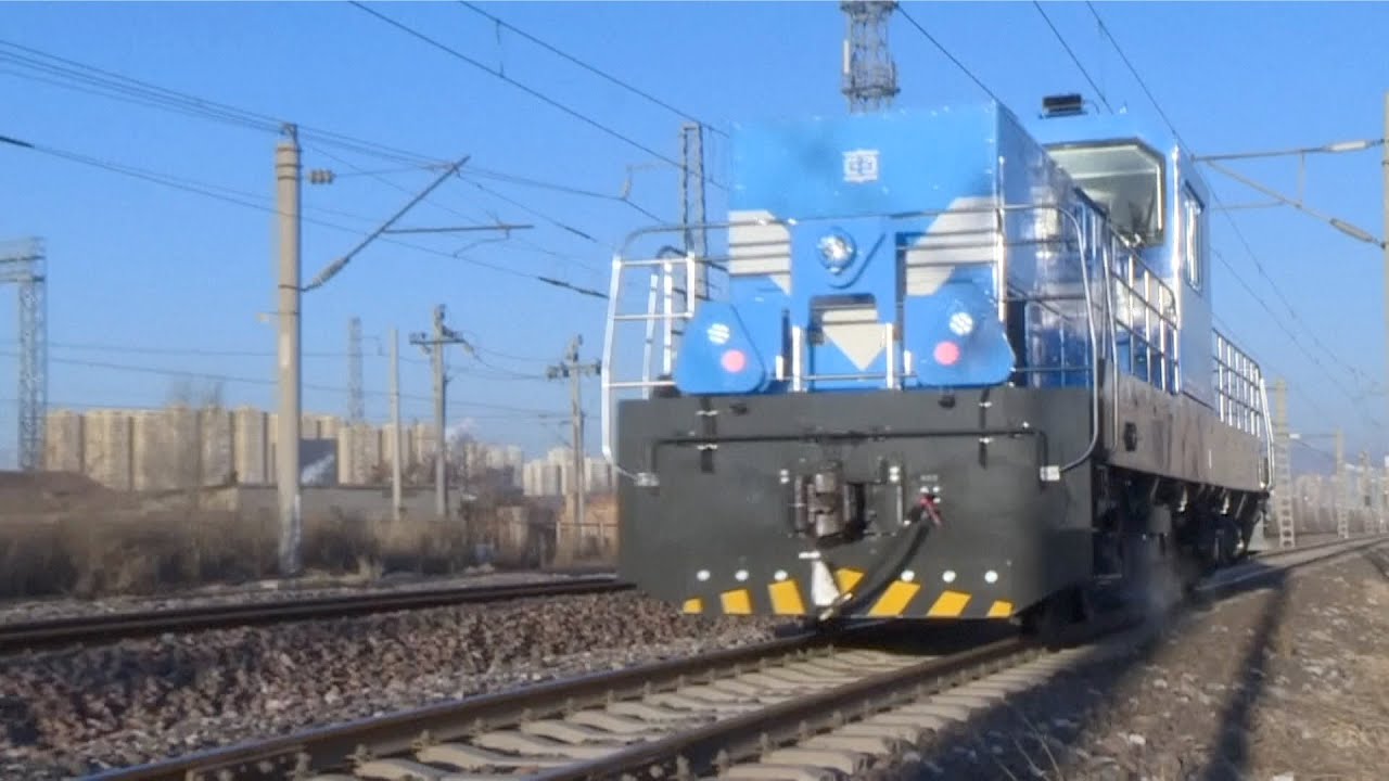 China rolls out its first self-developed hydrogen fuel cell hybrid ...