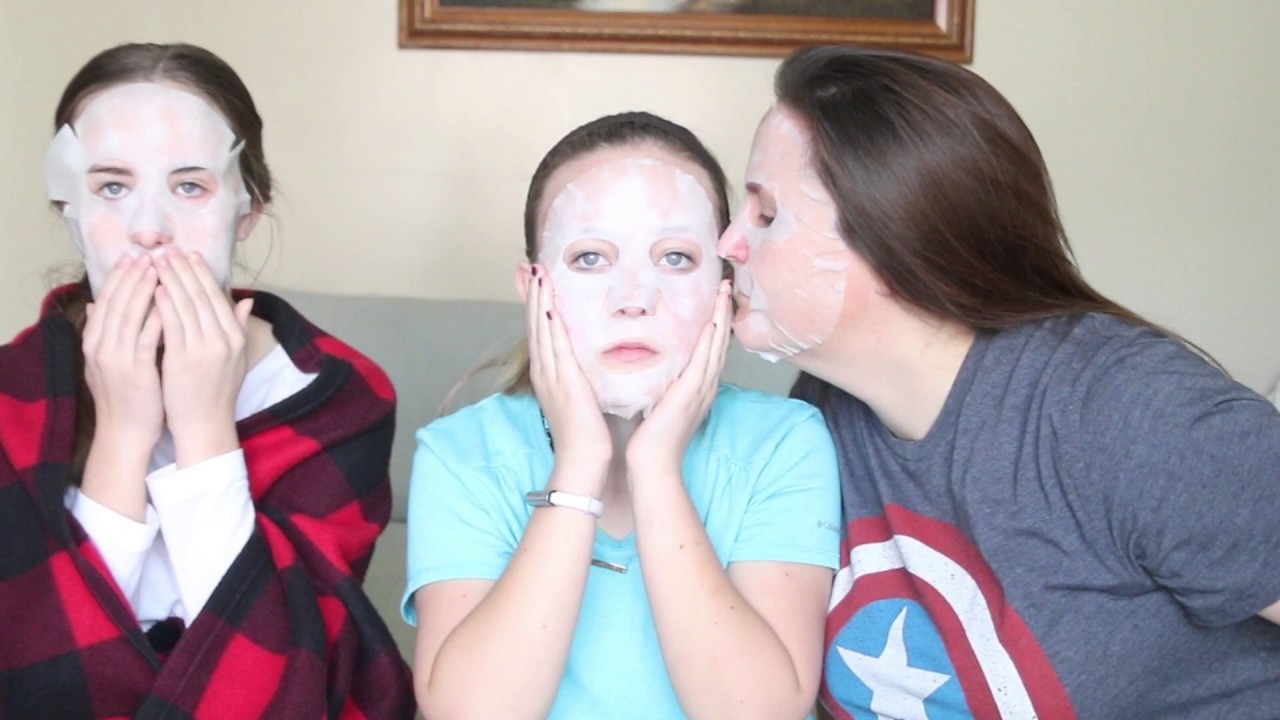 Review on Face Masks for Dollar Maxi Pad Club - YouTube