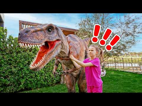 Stephi tar vare på dinosaurunger hele morgenen! Morsom dinosaur-barnevakthistorie🦖