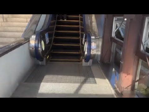 【日立&三菱】4X エスカレーター JR成田駅 4X escalator Narita station JR line Chiba Japan ...