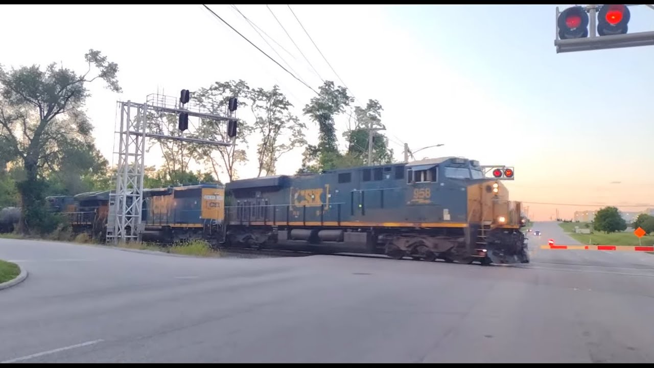 CSX 958 leads CSX Manifest Train South at Fairfield, OH - YouTube