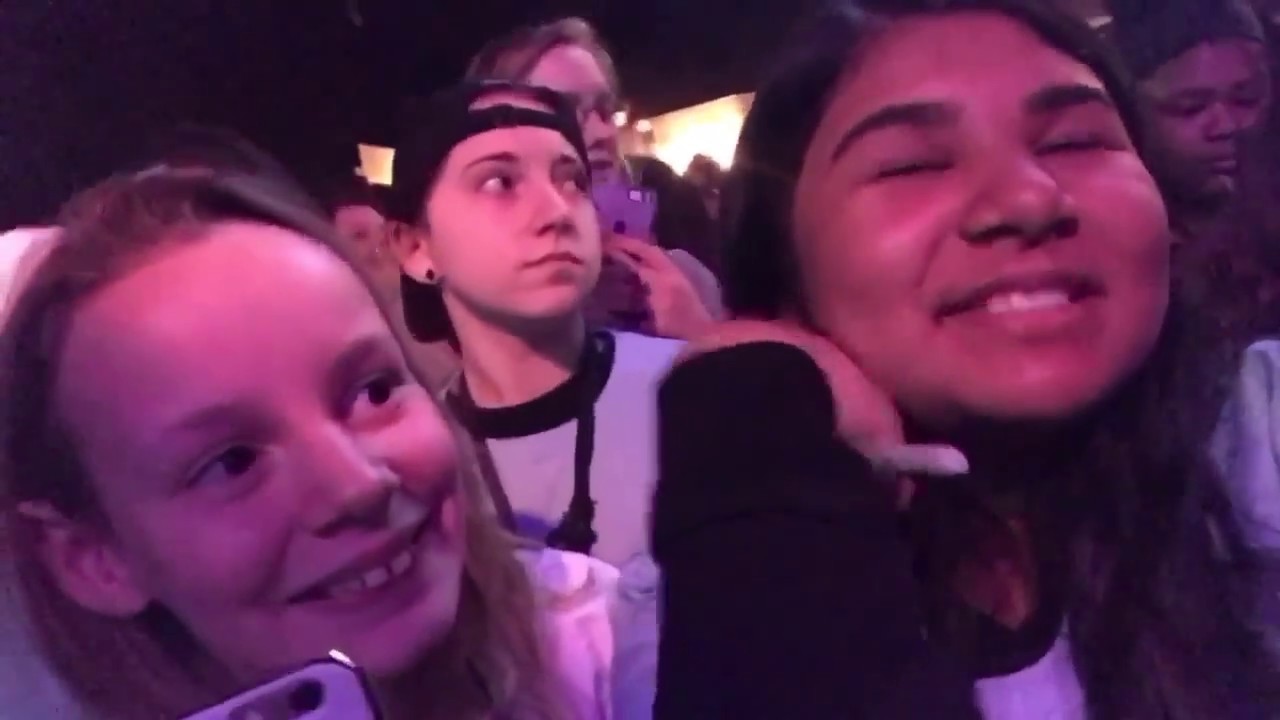 HRVY first ever performance in USA - YouTube