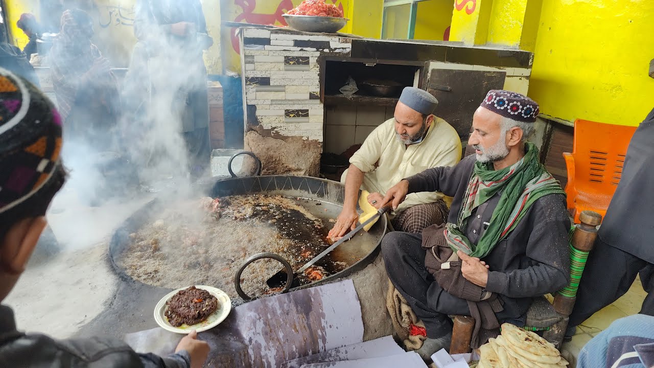 Rambil Kabab in Taru Jabba | Rambil Chapli Kabab | Pakistani Street ...