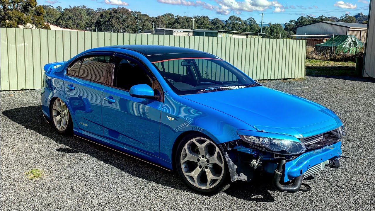 Installing air bag suspension in my fg Xr6t - YouTube