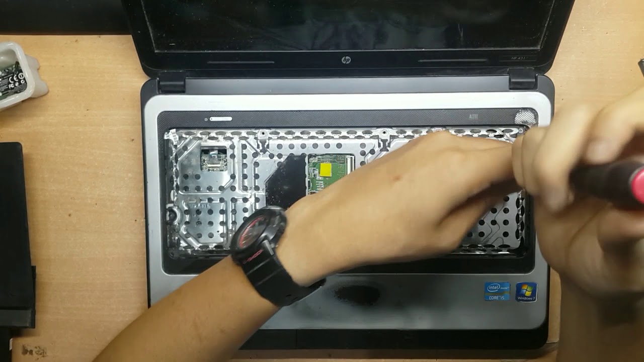 Cara Bongkar dan Membersihkan Laptop Hp - YouTube