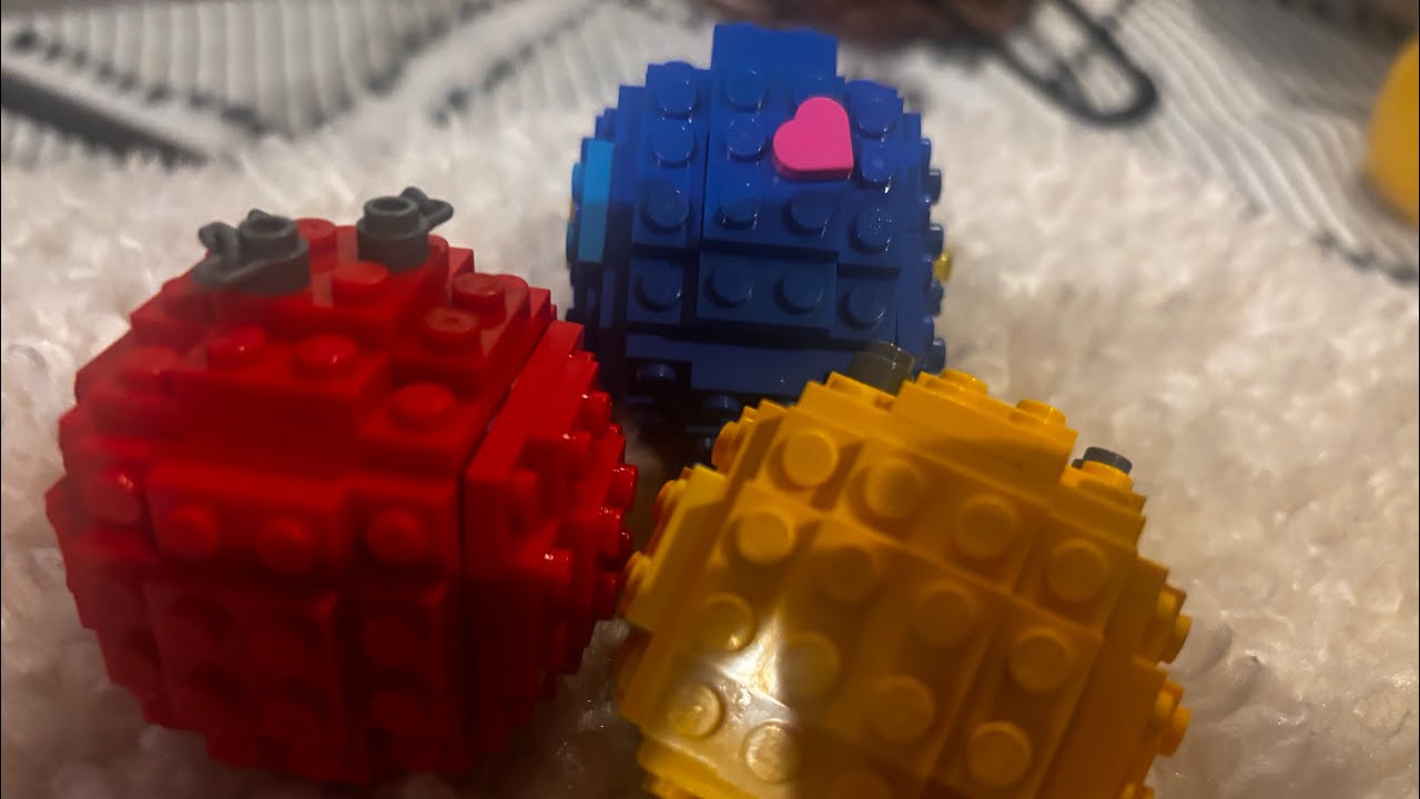 Christmas Lego bauble build along - YouTube