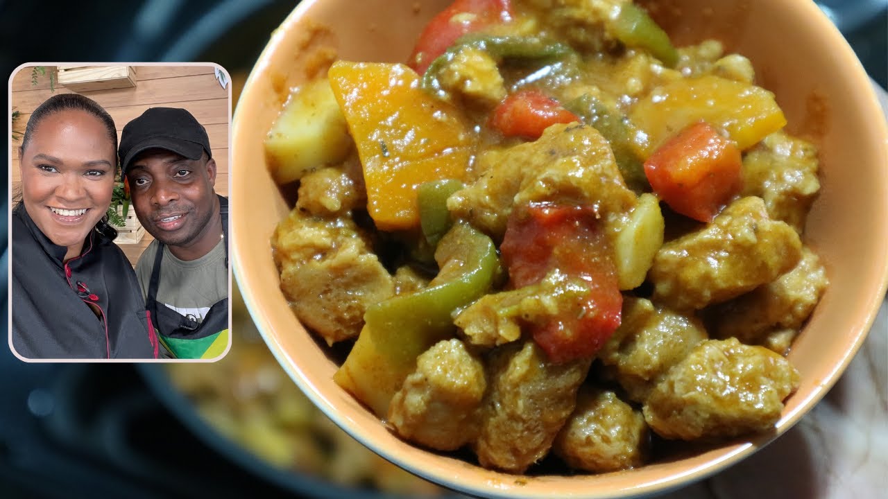 Brown Stew Chunks using @Chef Ricardo Recipe (Vegan) - YouTube
