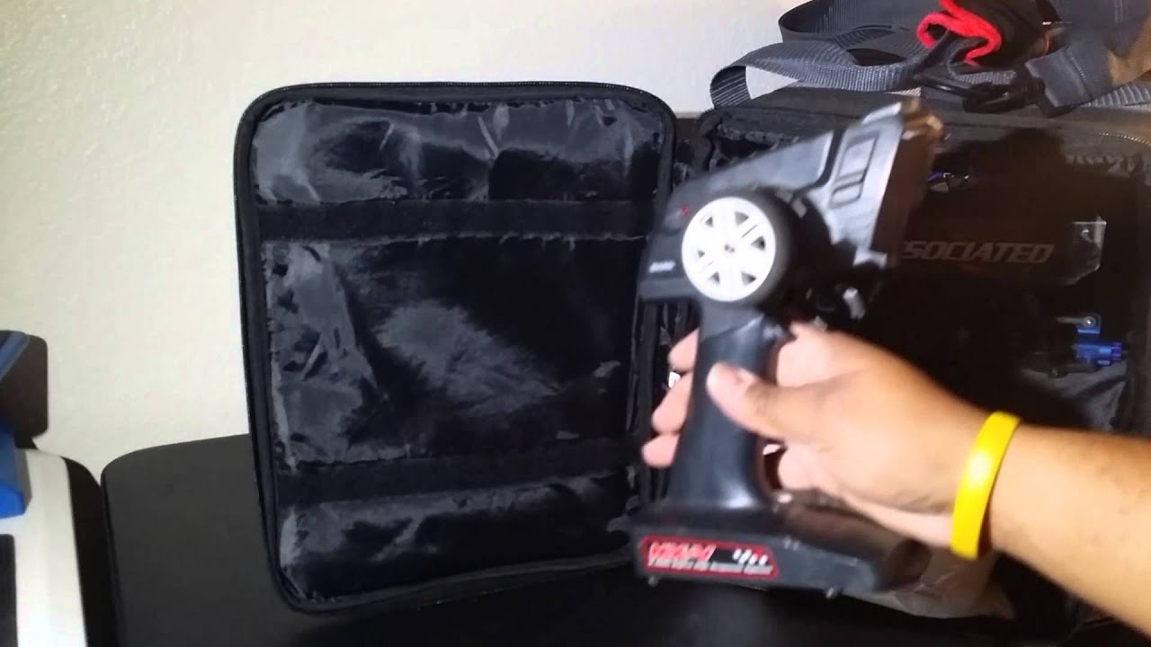 Racers edge double buggy race case - YouTube