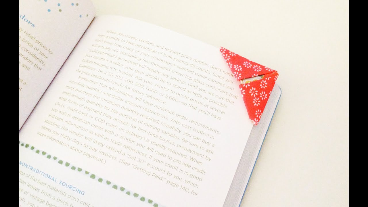 Réaliser un marque-pages en Origami - YouTube