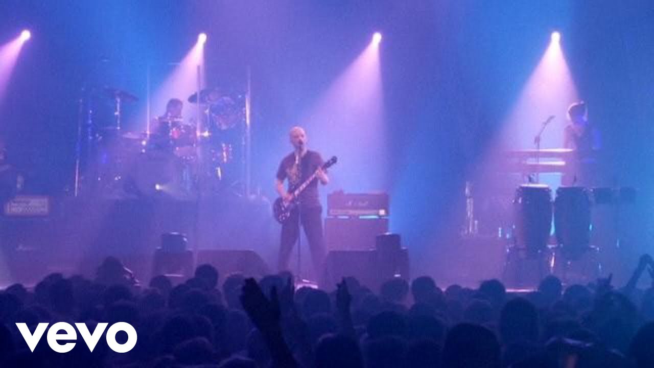 Moby - Beautiful (Live) - YouTube