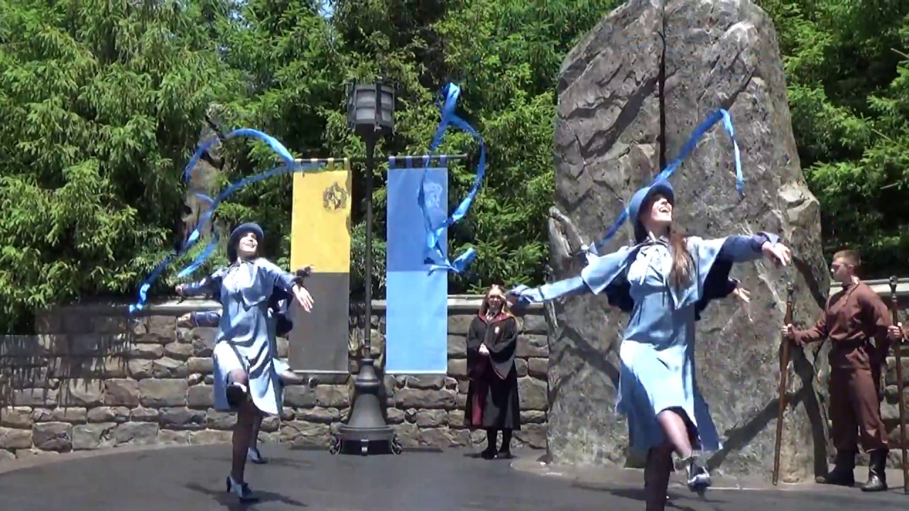USJ Triwizard Spirit Rally 6/2 12:30 - YouTube