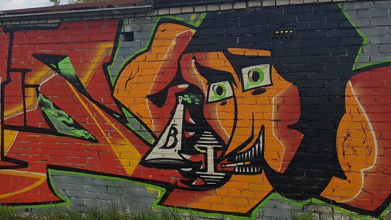 Graffiti on trane line Kirishi city - BradoStf - YouTube