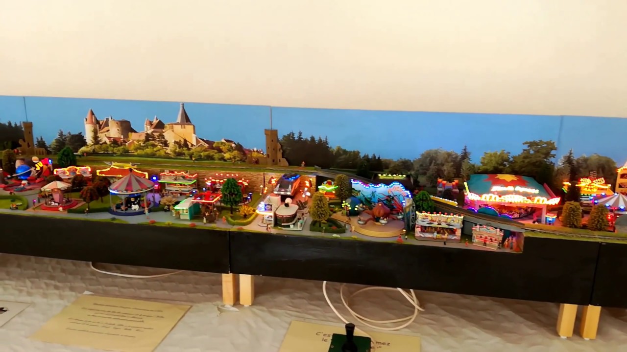 Fête Foraine Miniature - YouTube