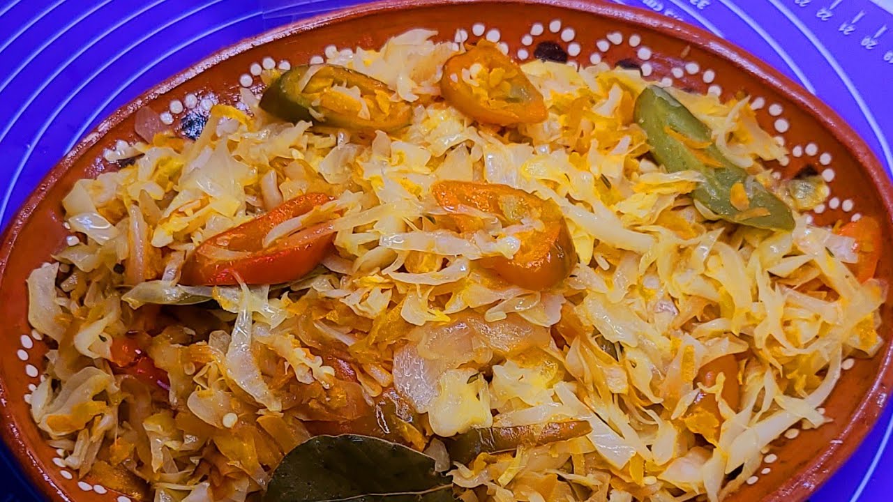 Como hacer repollo en escabeche con chile jalapeño - YouTube