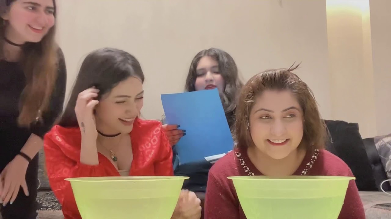 Best Friends Vs Sisters - The Water Dunk Questions Challenge - YouTube