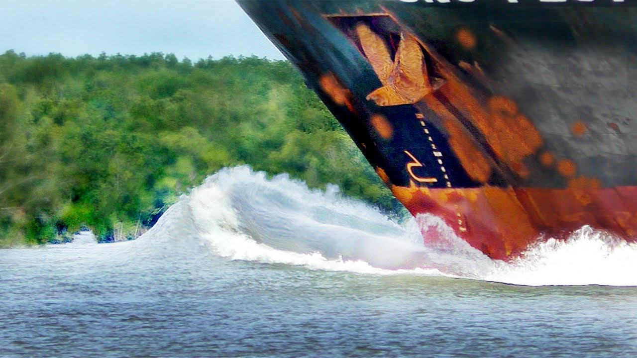What Happens When Container Ships Go TOO FAST? # ShipSpotting - YouTube