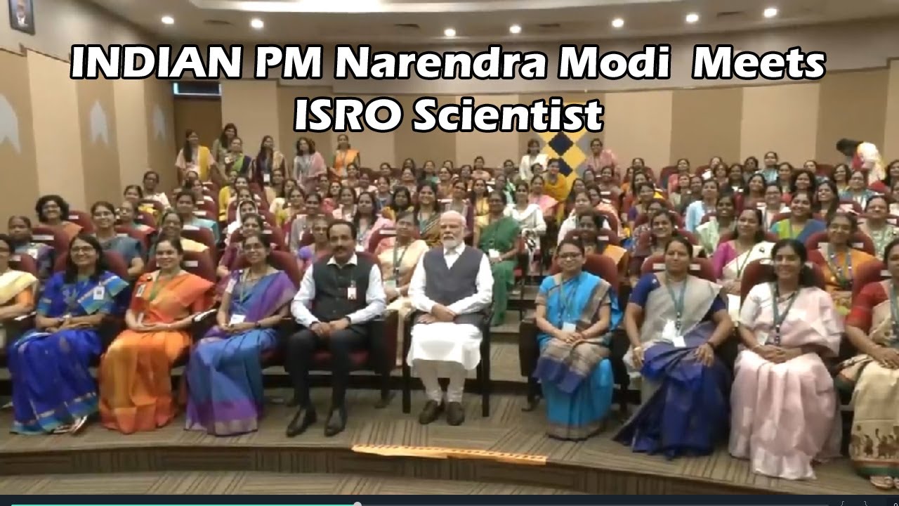 PM Modi Meets Women Scientists Of The ISRO Team Involved In The ...
