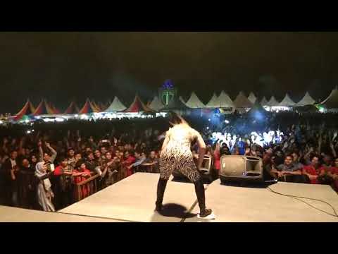 Goyang hot - Goyang panas