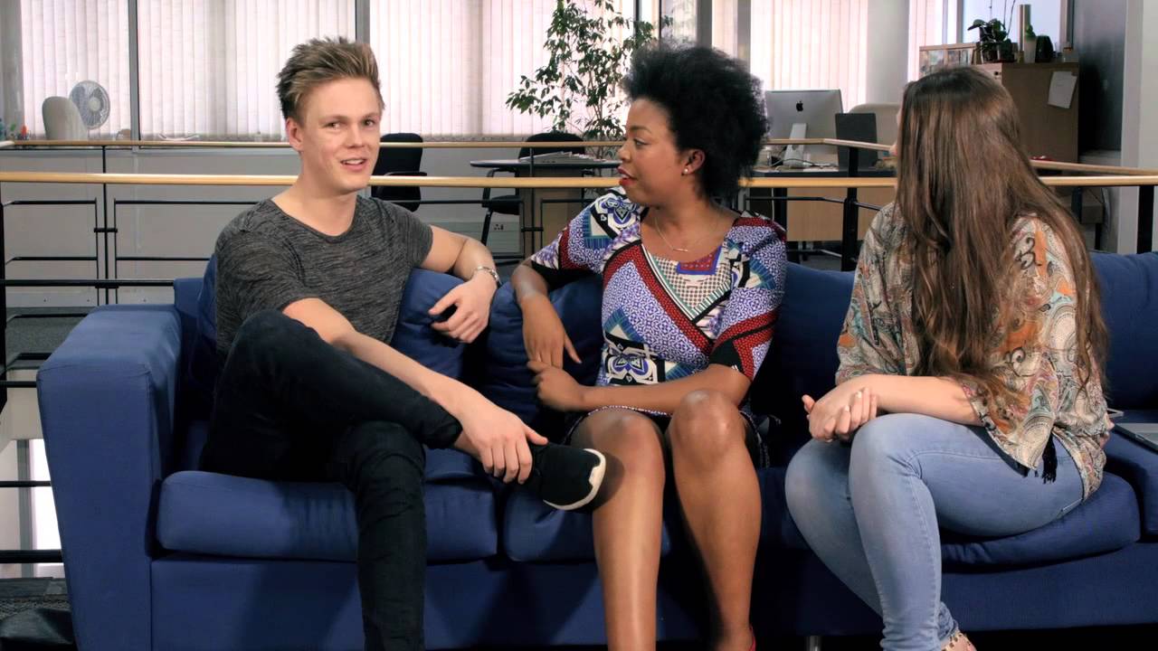 #COSMO Interviews Caspar Lee - YouTube