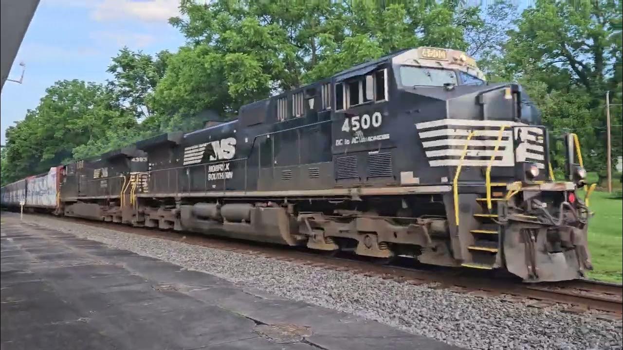 NS 4500 Leads NS 4383 on NS K47 Passing Through in Boyce VA - YouTube