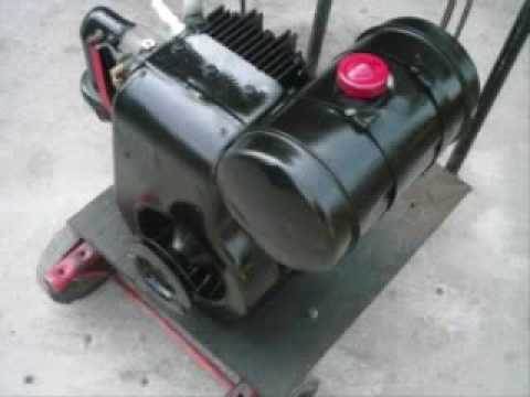 Wisconsin AKN Engine - YouTube