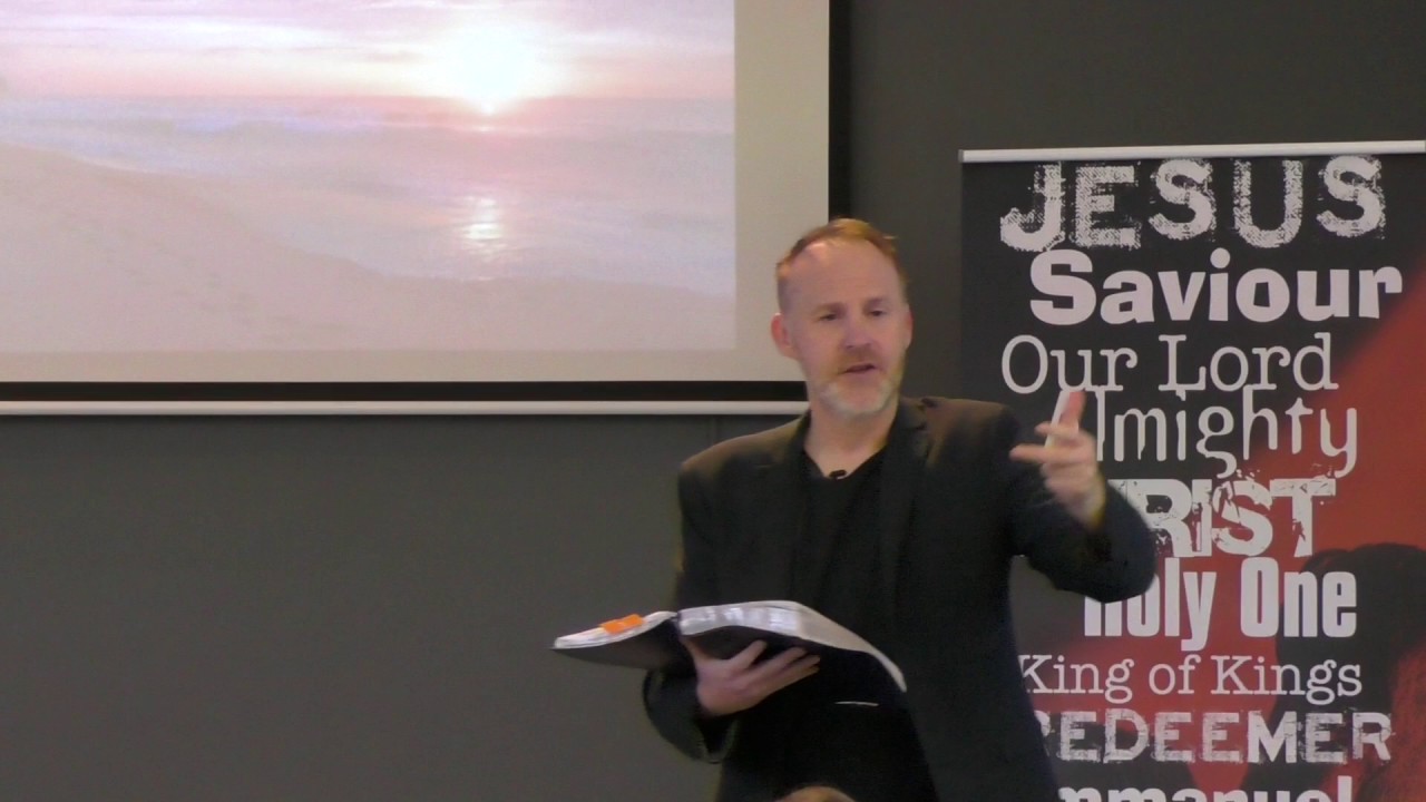 ZECHARIAH 9:9 THE TWO COMING KINGS - YouTube
