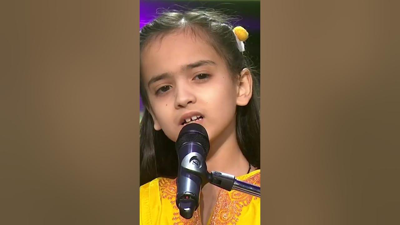 pankh hote to ud aati re par chhoti si samridhi ki dhamakedar performance - YouTube Music
