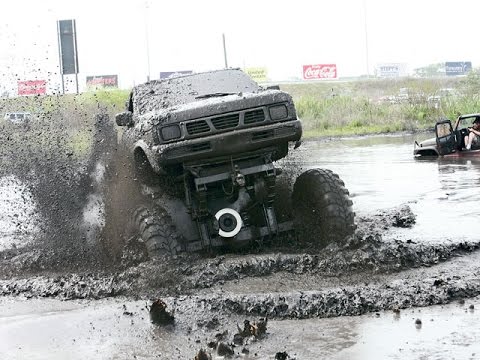 Extreme Wild Mud BOGGERS in the bog doing their thang !!! - YouTube