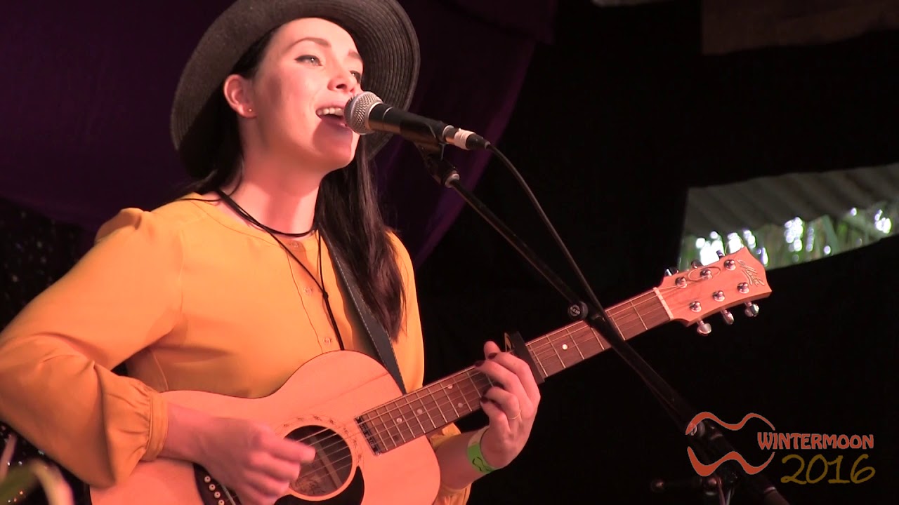 Nicole Cross - Music Set - Wintermoon 2016 - YouTube