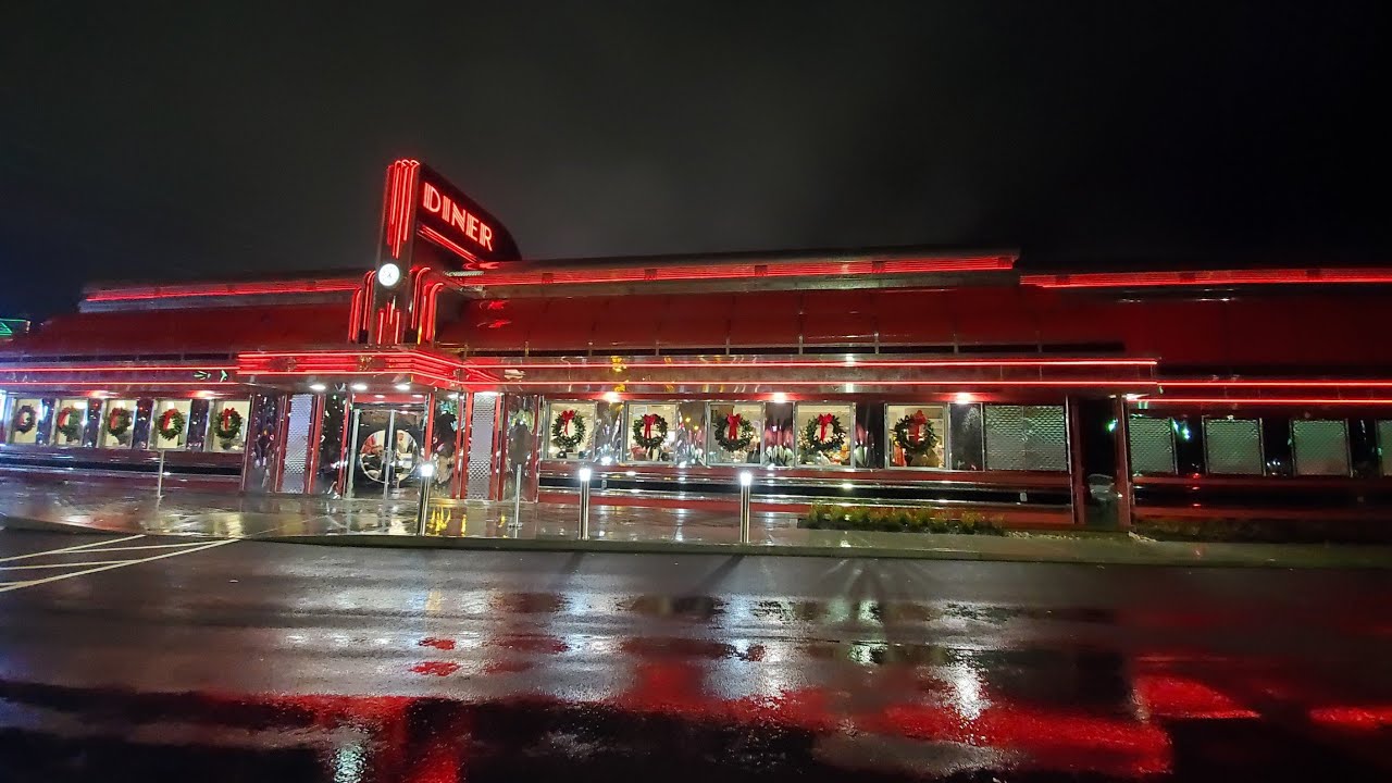 Sunliner Diner Pigeon Forge, Tennessee - YouTube