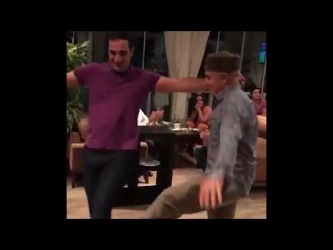 Alim Qasimov möhtəşəm  reqs etdi