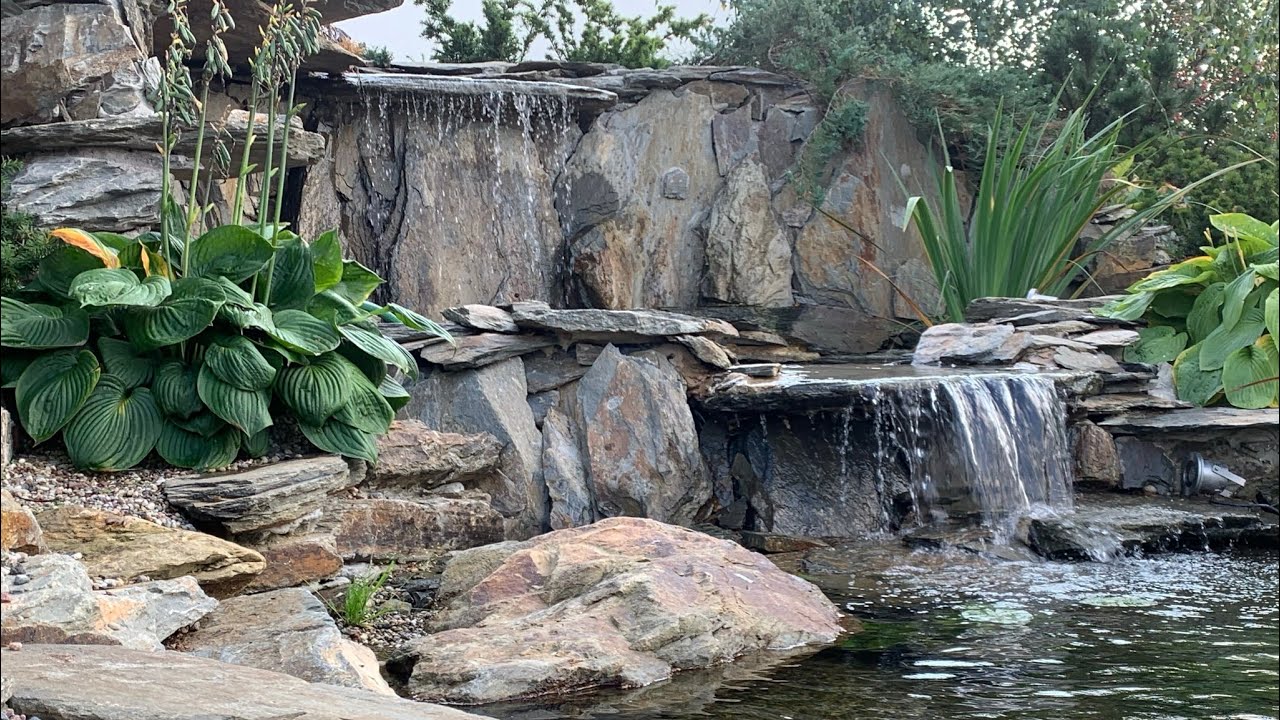 Kaskada wodna w ogrodzie - YouTube
