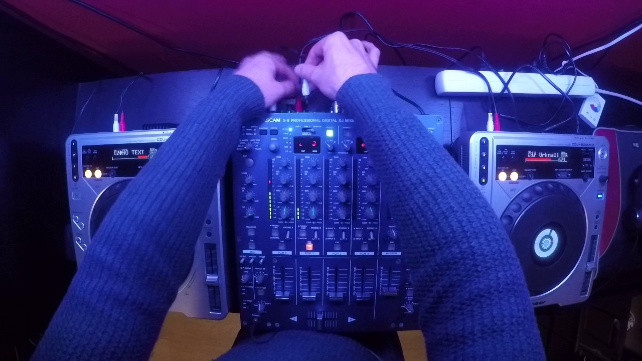 Tascam x9 professional digital mixer - YouTube