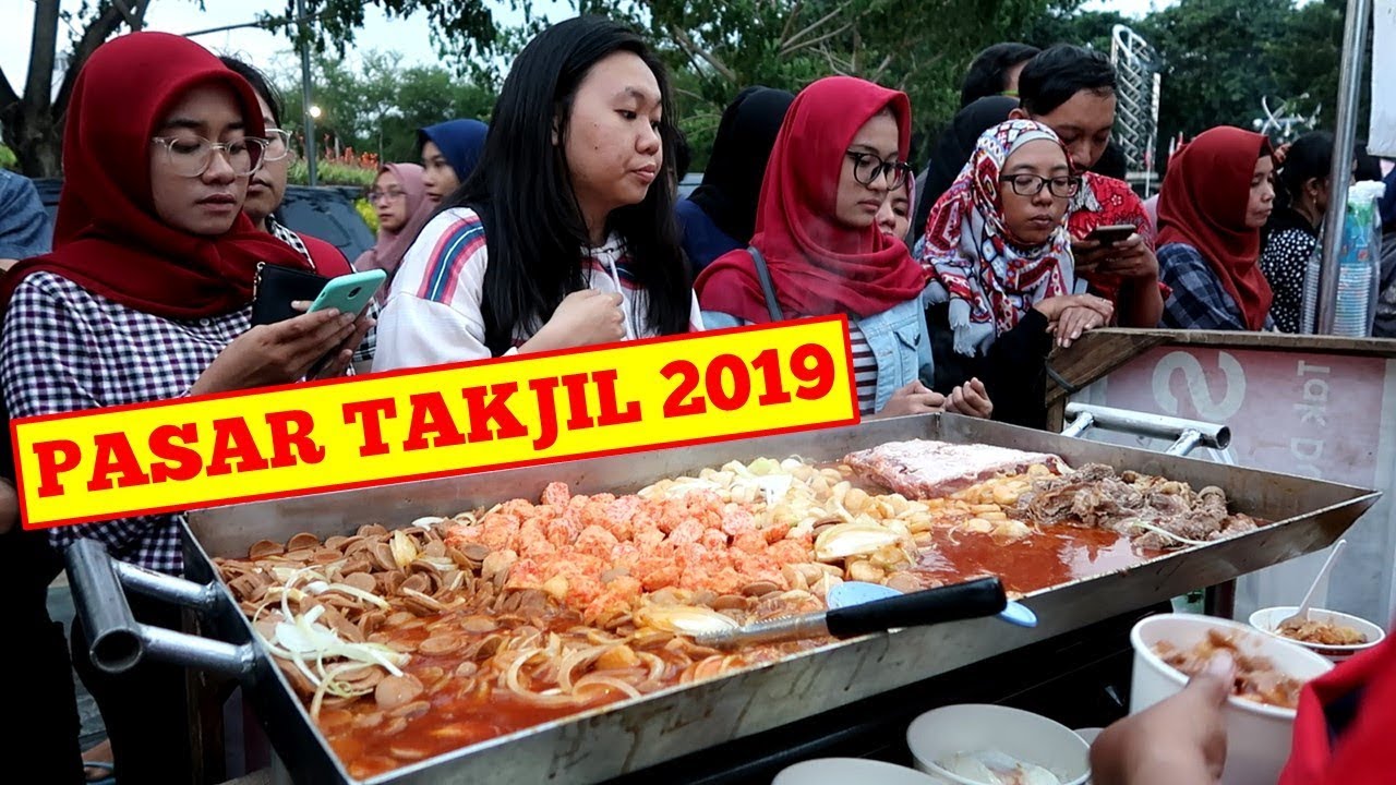 BERBURU 30 JENIS TAKJIL DI BUNDARAN ITS - Ramadan Market 2019 - YouTube