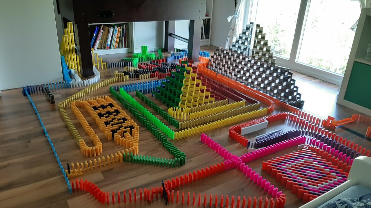 Domino Rally 1 - YouTube