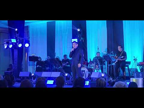 "The Music of the Night" from The Phantom of the Opera - Nathan Randal @ Winford Hotel - YouTube